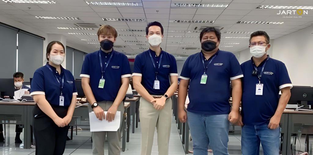 เครื่องตรวจจับโลหะและอาวุธ